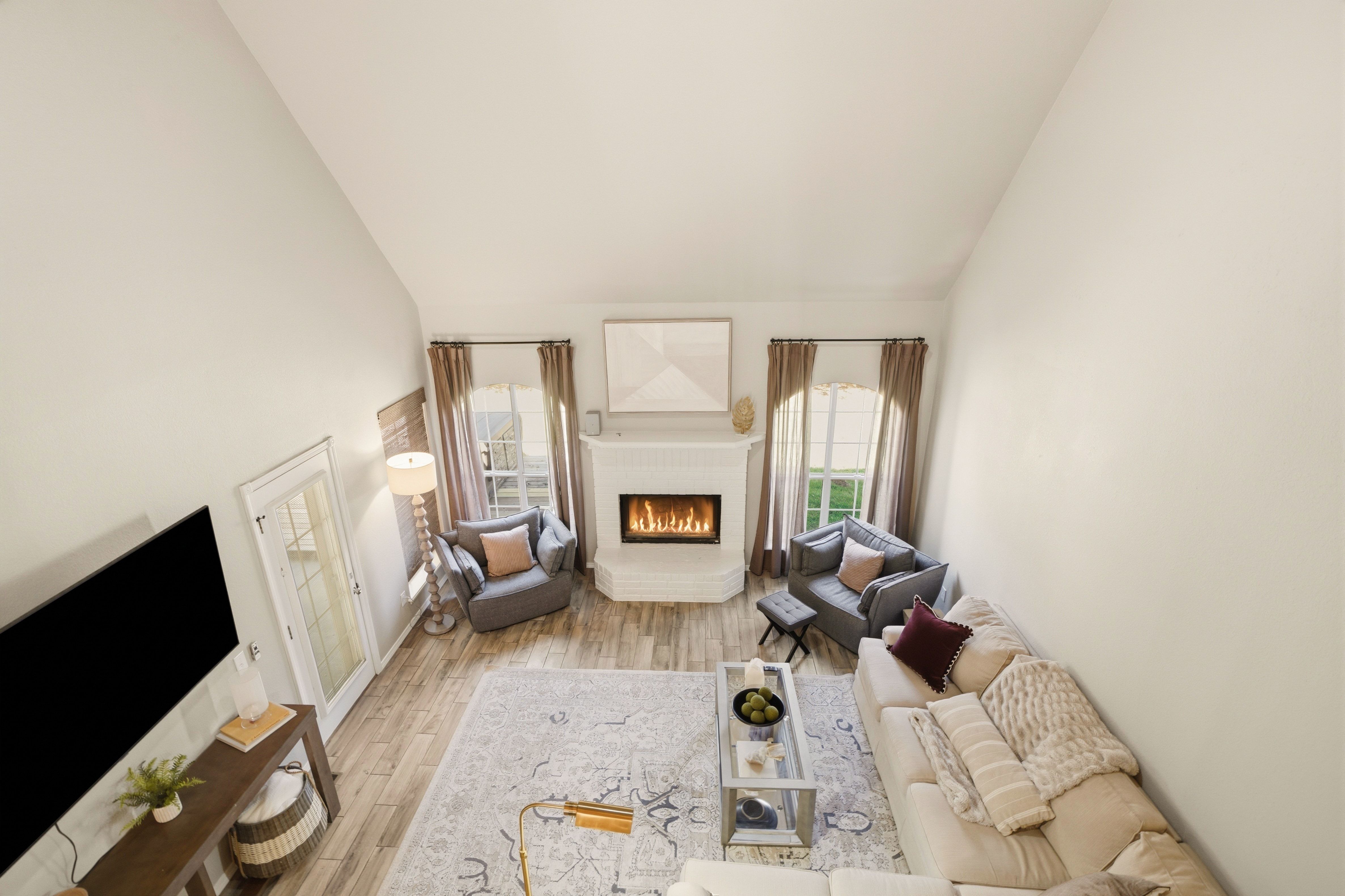 Roomy Family Home, Hot Tub, Game Room, 2 King Beds - Tulsa, OK