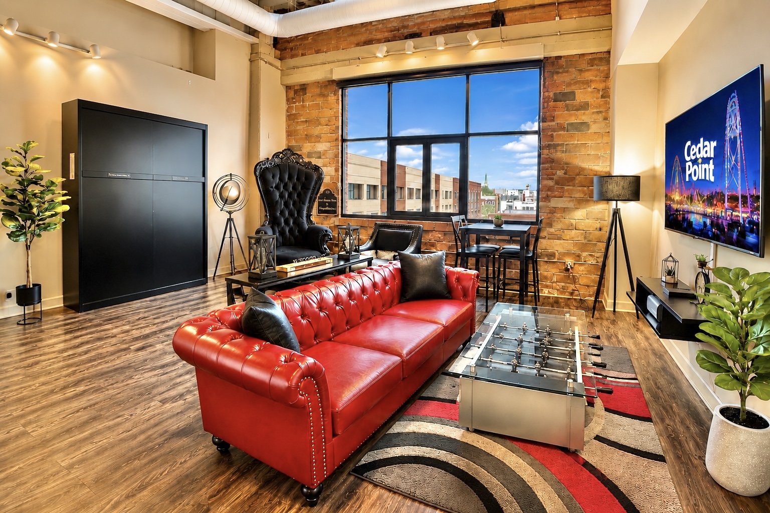 Downtown Loft By Cedar Point Sports Force! - Sandusky, OH
