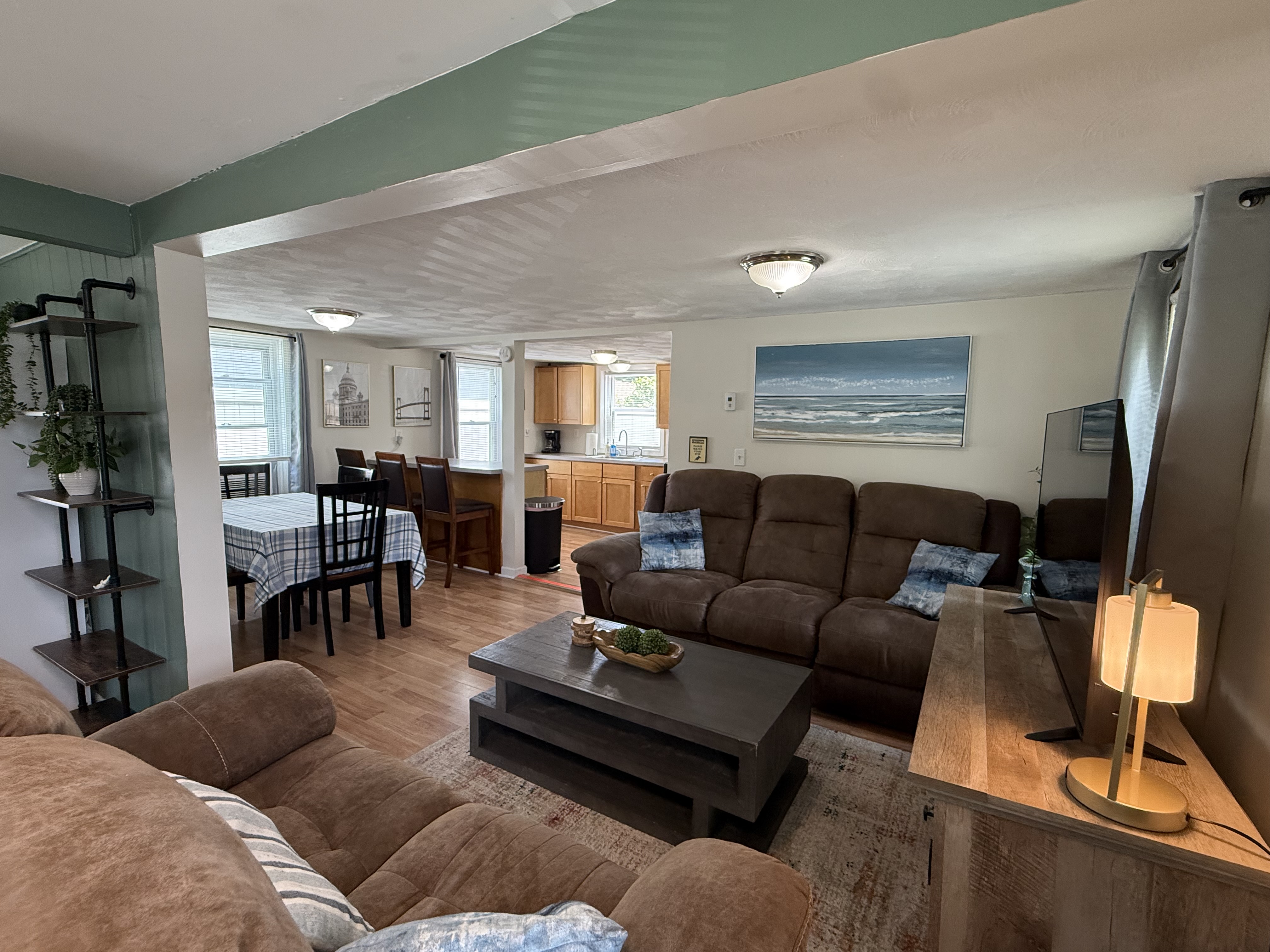 Oakland Beach Cottage - Sleeps Up To 4 - 워릭