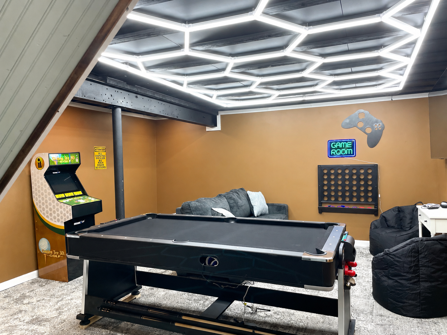 Hot Tub | Backyard Oasis | Game Room | Coffee Bar - South Bend, IN