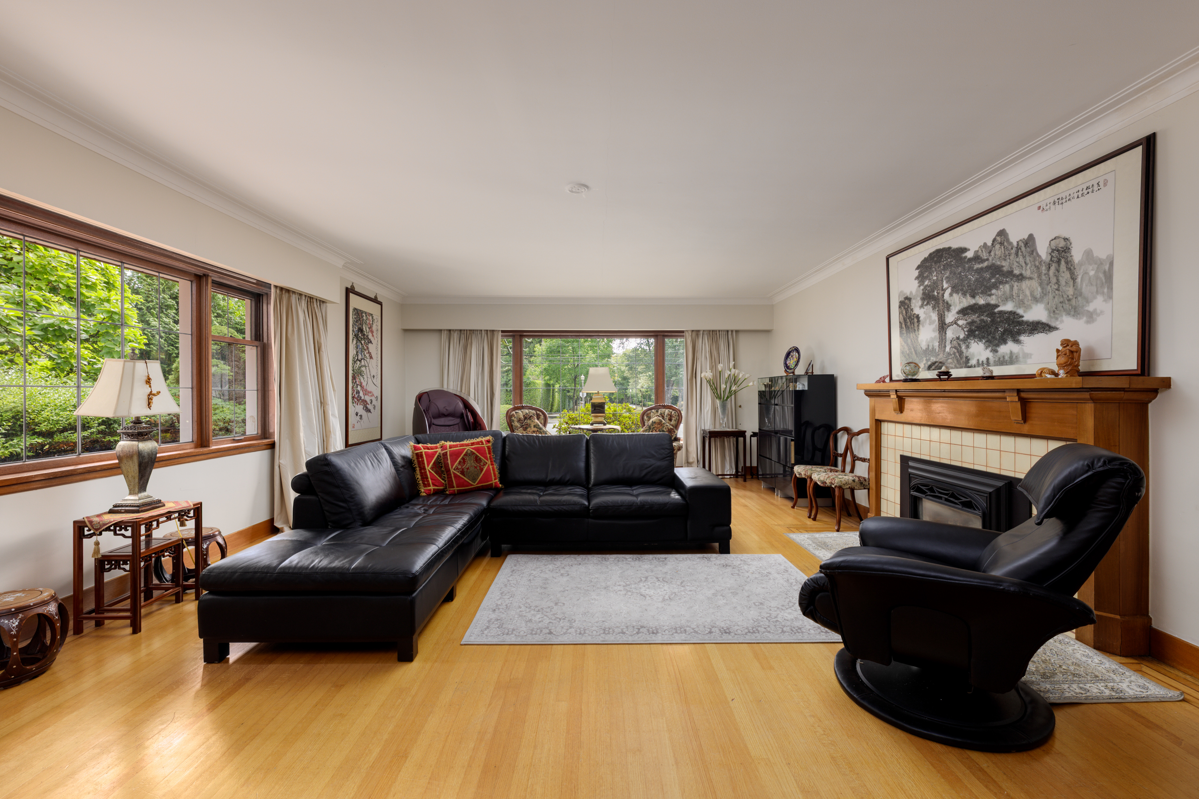 Cozy Vintage 7br Home With Sunny Backyard - Vancouver